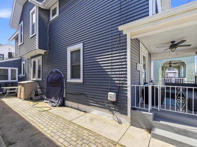 20 N Washington