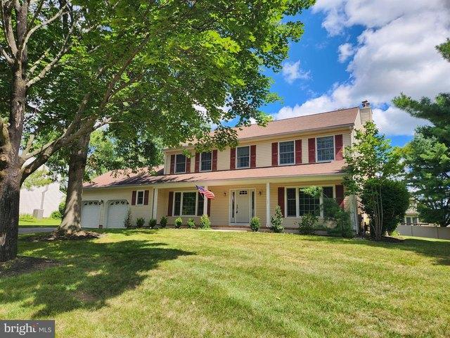 20 Nassau Dr, Lawrenceville, NJ 08648