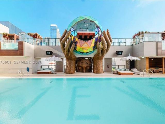 20 NE 11th St Apt 2407, Miami, FL 33132