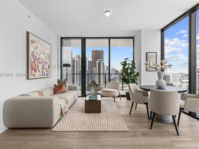 20 NE 11th St Apt 2910, Miami, FL 33132