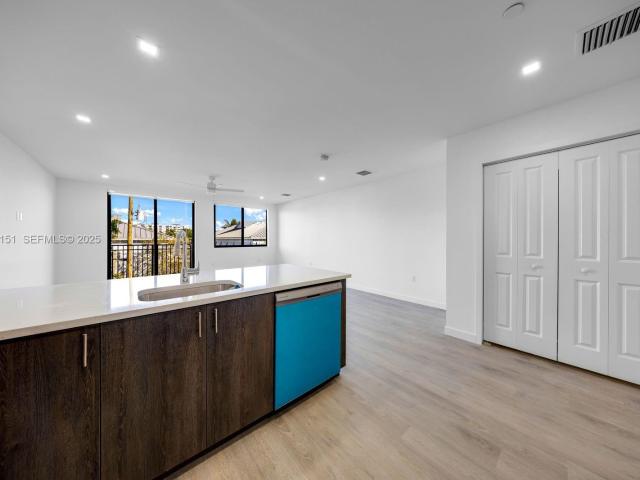 20 NE 19th Ave, Unit 210, Pompano Beach, FL 33060 | MLS #A11921