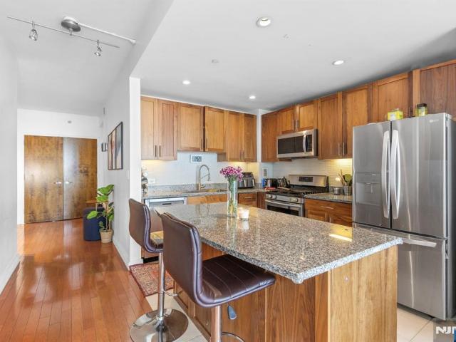 20 Newport Parkway # 1812