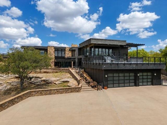 20 Nottingham Rd, Amarillo, TX 79124