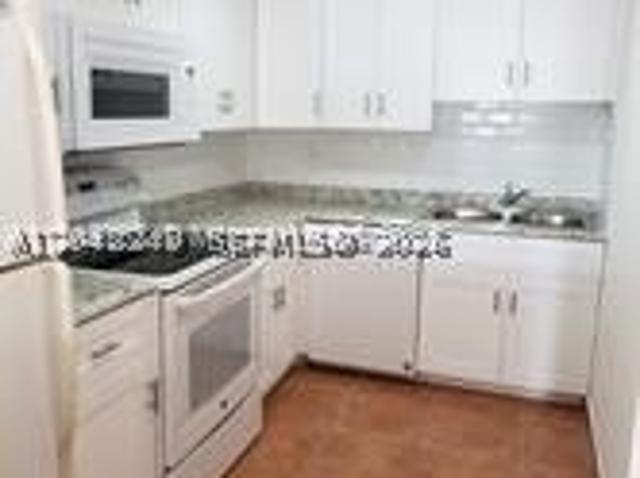 20 NW 87th Ave Apt A214, Miami, FL 33172