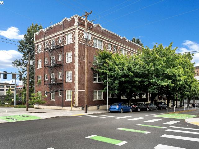 20 NW 16TH AVE # 208