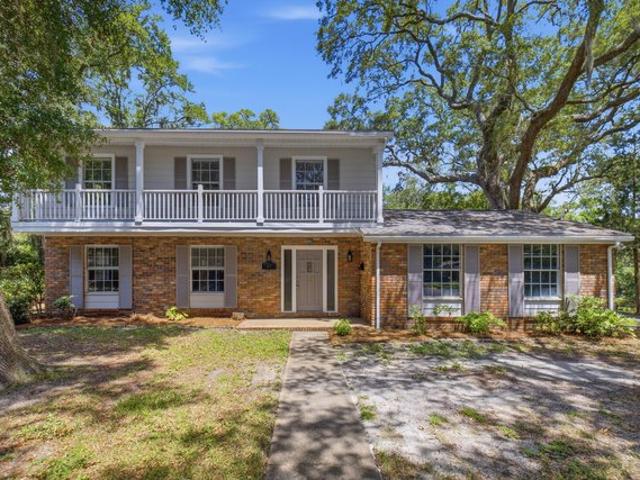 20 NW Sherwood Rd, Fort Walton Beach, FL 32547
