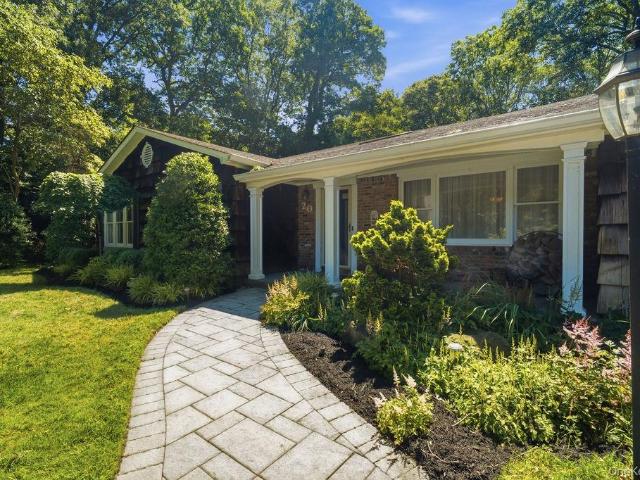 20 Oak Tree Drive
