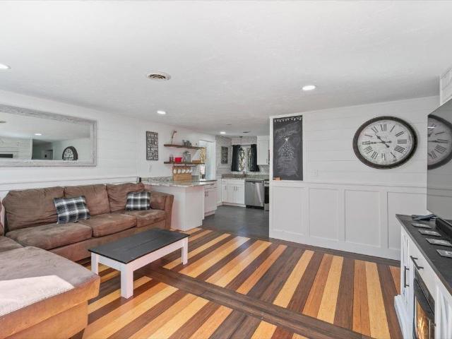 20 Owl Ln, Lee, NH 03861 | MLS #5083 | Compass