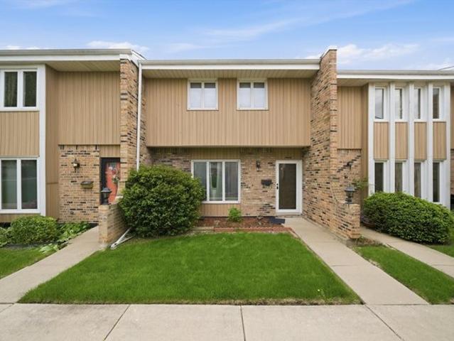 20 Ottawa Ct, Justice, IL 60458