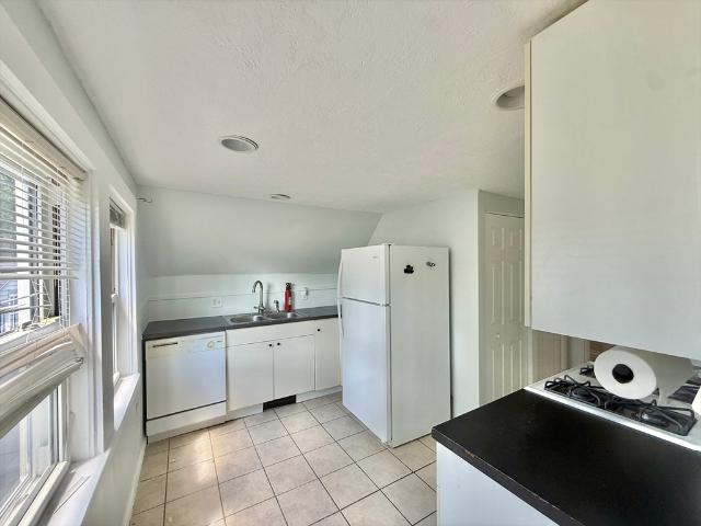 20 Park Rd, Unit 2, Brockton, MA 02301 | MLS #73544