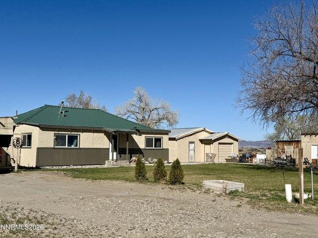 20 Penrose Ln, Yerington, NV 89447