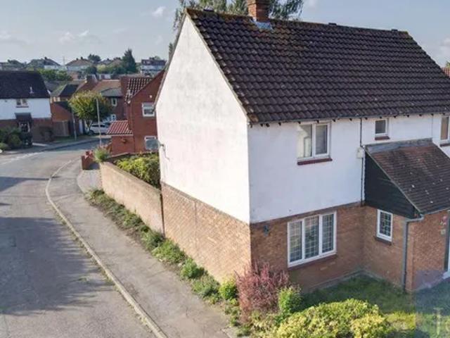 20 Peel Place, London, IG5 0PS, United Kingdom | 4 bed house for rent #137306806 | Rentberry