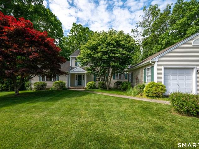 20 Pequot Ct Unit 20, Monroe, CT 06468