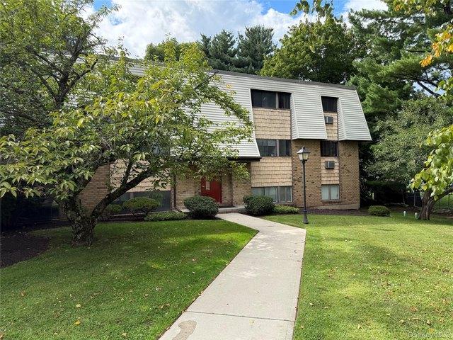 20 Pierces Rd Apt 41, Newburgh, NY 12550