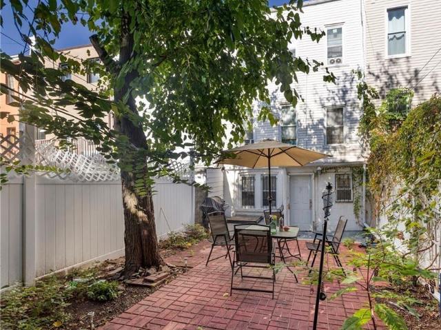 20 Pilling Street