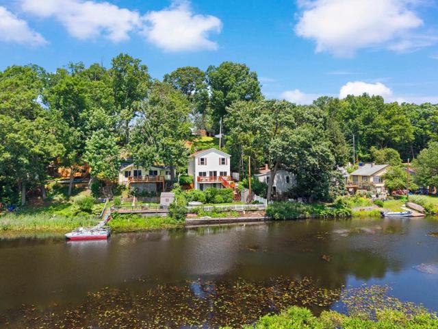 20 Pond Drive