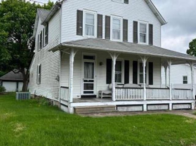 20 Pleasant St, Southampton, NJ 08088