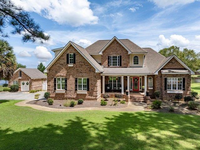 20 Ray Taylor Rd, Tifton, GA 31793