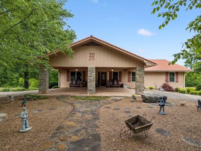 20 Riverbend Ln