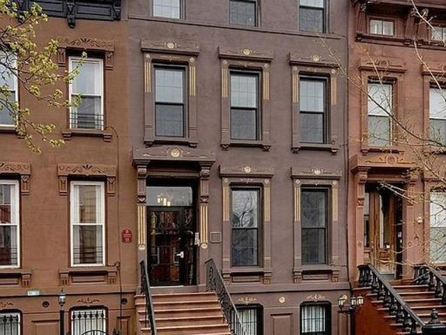 20 room luxury Townhouse for sale in 492 Monroe Street, Brooklyn, New York