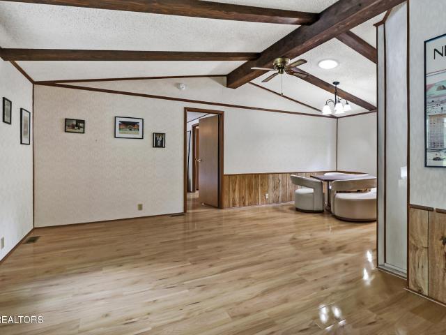 20 Robin Hood Lane