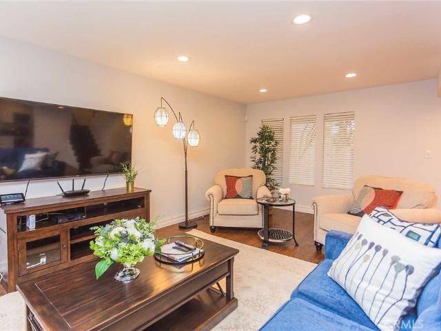 20 Rockrose Way