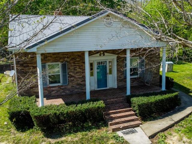 20 Roller Knob Rd, Gravel Switch, KY 40328