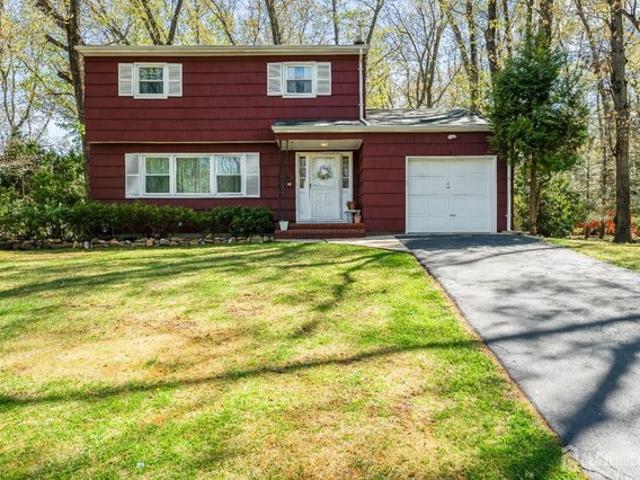 20 Rolling Rd, East Brunswick, NJ 08816