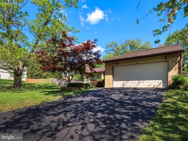 20 Running Brook Lane