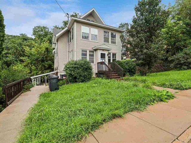 20 S Lucas St, Iowa City, IA 52240