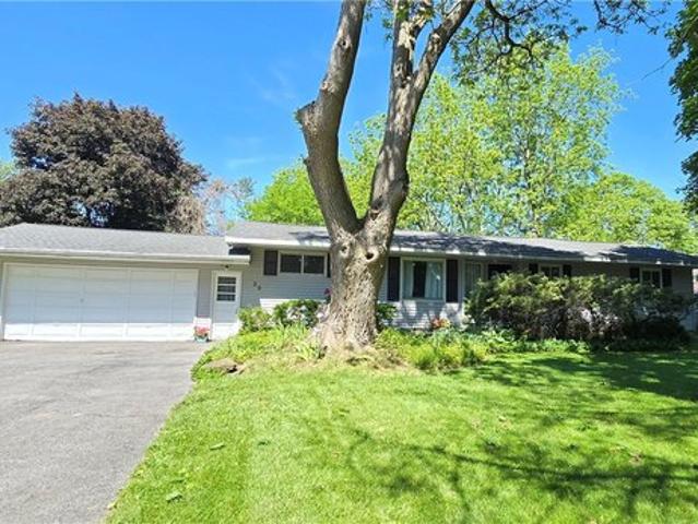 20 Scenic Cir, Rochester, NY 14624