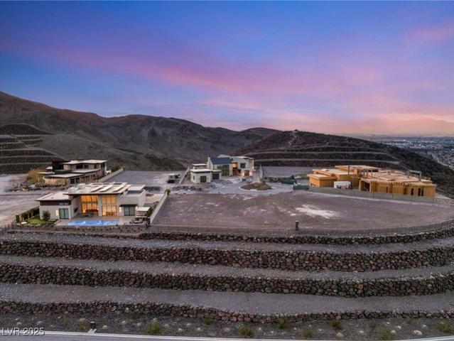 20 Sanctuary Peak Ct, Henderson, NV 89012