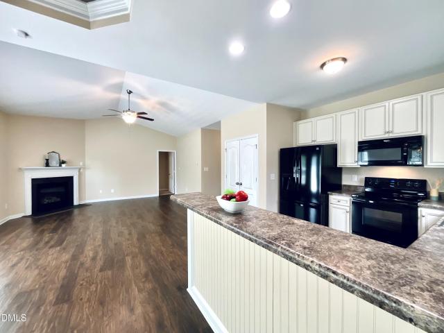 20 Sequoia Drive