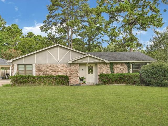 20 Skylark St, Dayton, TX 77535
