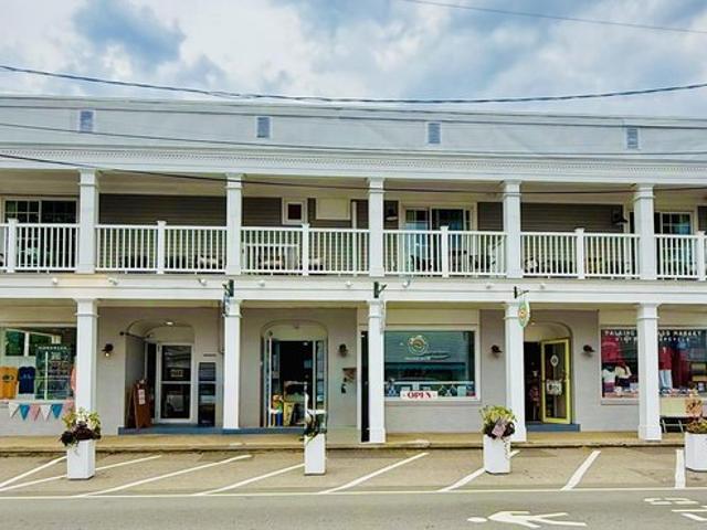 20 Shore Rd Unit 2A D, Ogunquit, ME 03907
