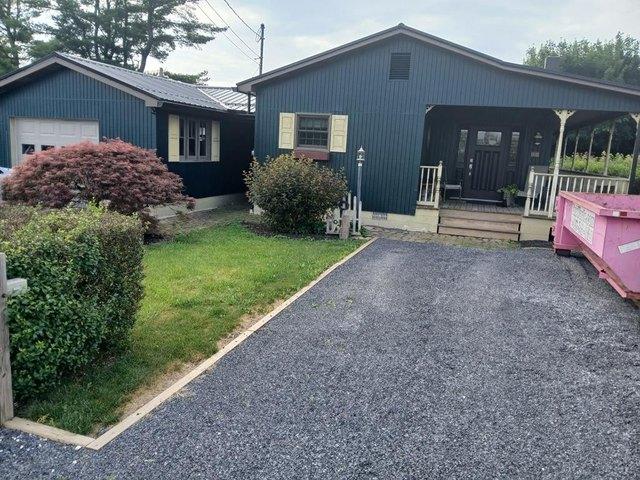 20 Shaversville Cir, Mount Union, PA 17066
