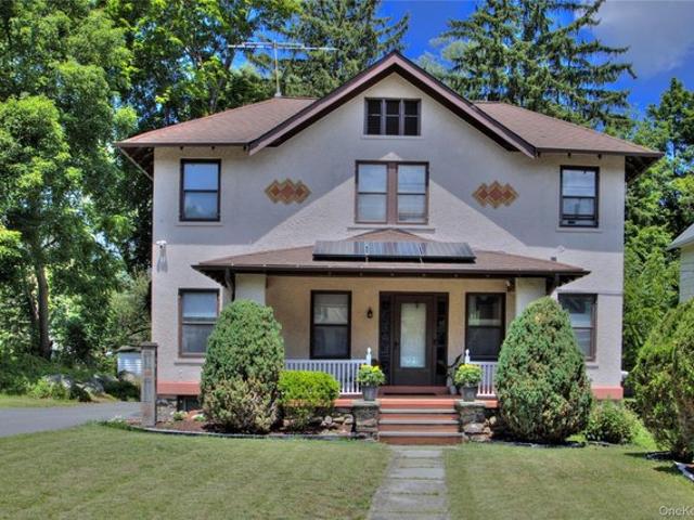 20 Shuit Pl, Central Valley, NY 10917