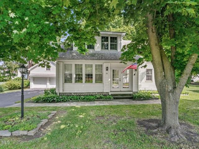 20 Slingerlands Ave, Clarksville, NY 12041