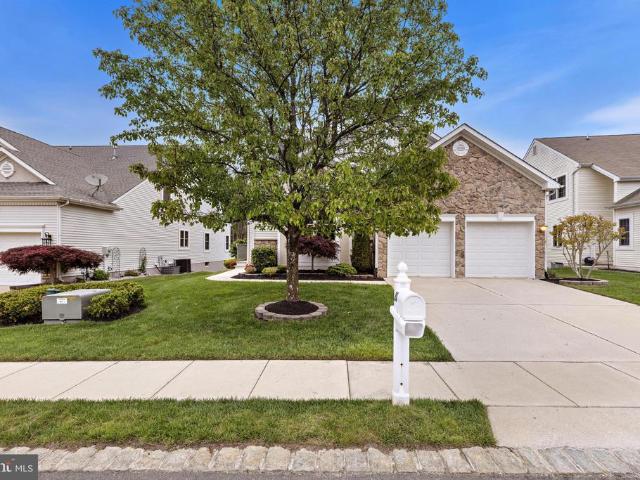20 Spring Lake Boulevard