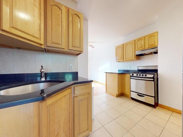 20 Spring Street, Unit 12
