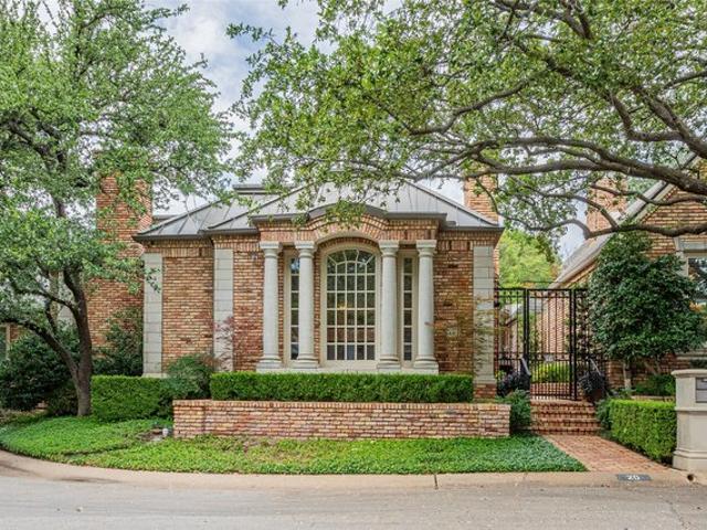 20 Stonecourt Cir, Dallas, TX 75225