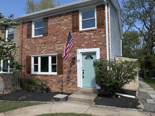 20 Sydnor St, Hamilton, VA 20158