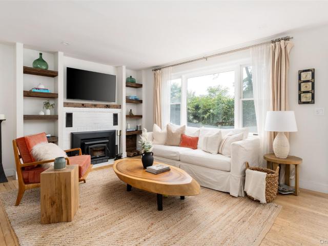 20A Oceanview Road
