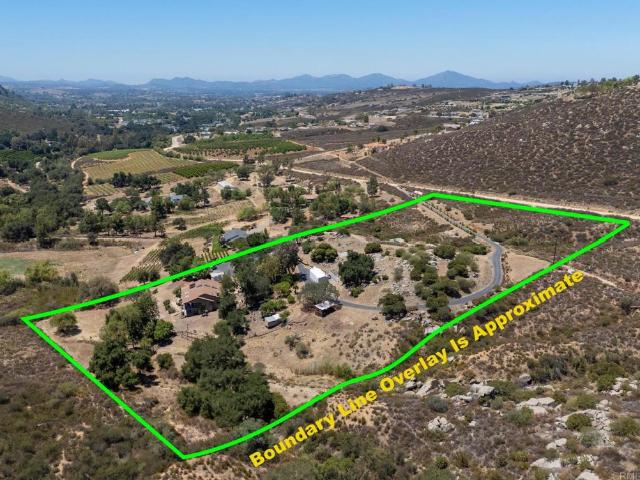 21041 Black Canyon Road