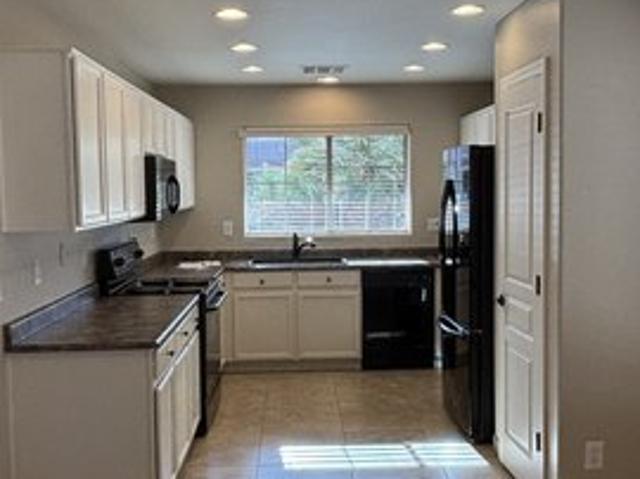21047 N Alma Dr, Maricopa, AZ 85138