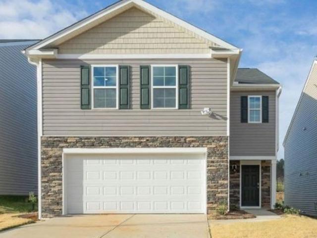 2104 Montalvan Dr, Greenville, NC 27834
