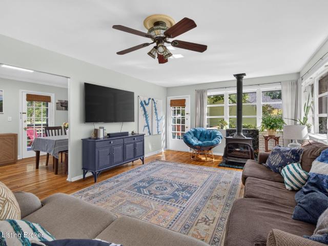 2104 N Rose Island Rd