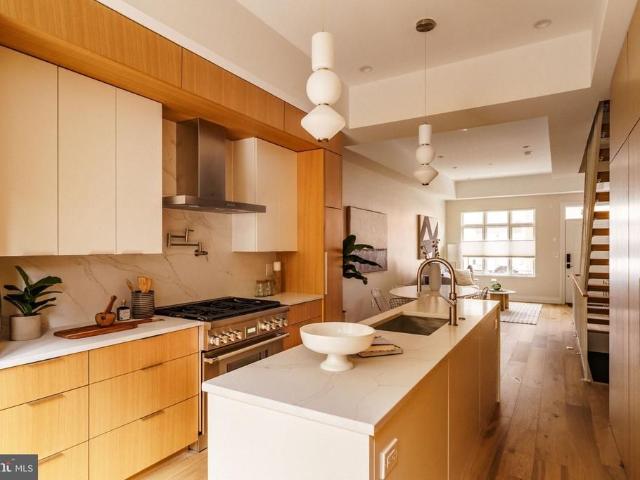 2104 naudain street, philadelphia, us, pa