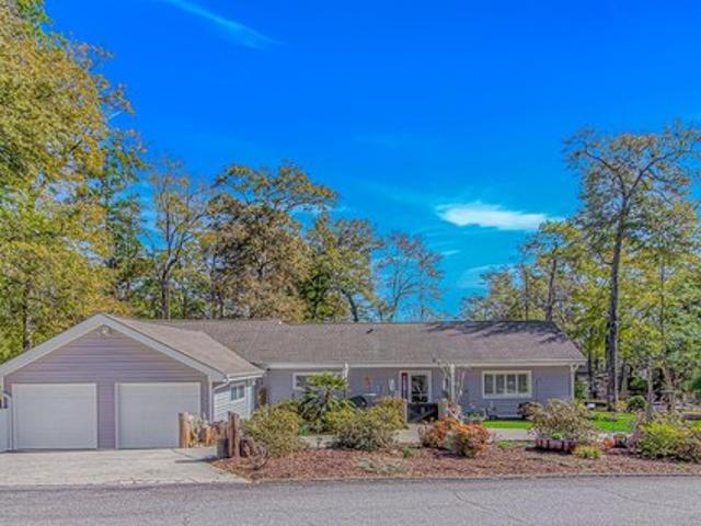 2104 Adams Cir, Little River, SC 29566