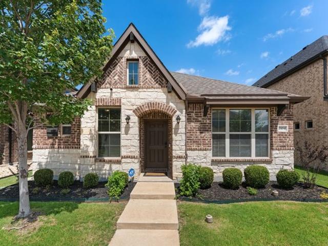 2104 Barx Dr, Little Elm, TX 75068